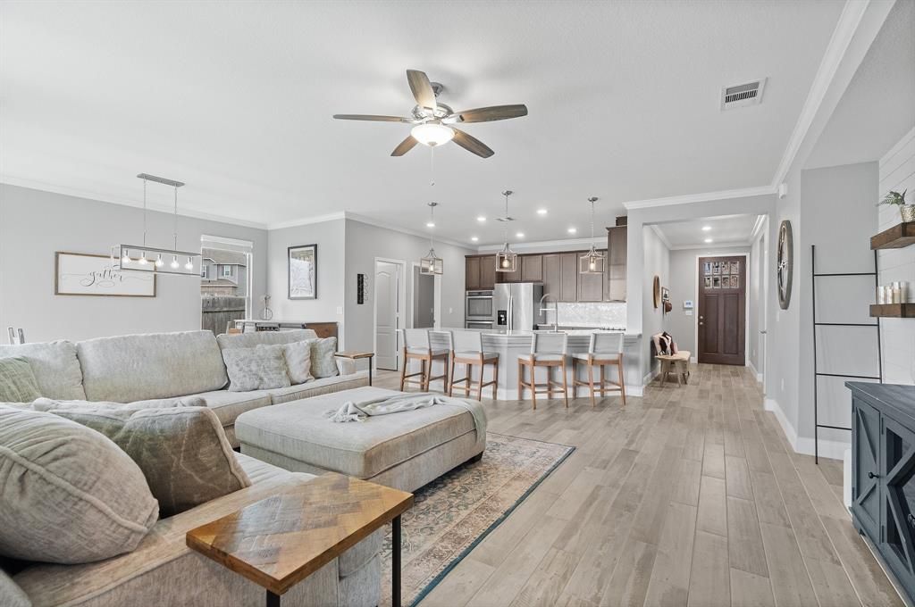 7600 Knockfin Dr, Austin, TX, 78744 - MLS# 4313015