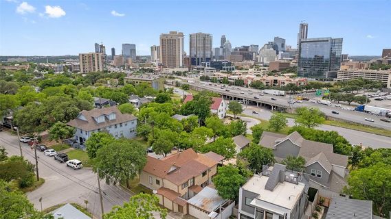 910 E 15th St, Austin, TX, 78702 - MLS# 9130920