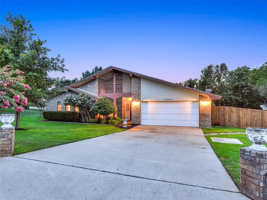 1002 Ridge Point Dr, Marble Falls, TX, 78654 - MLS# 6951526