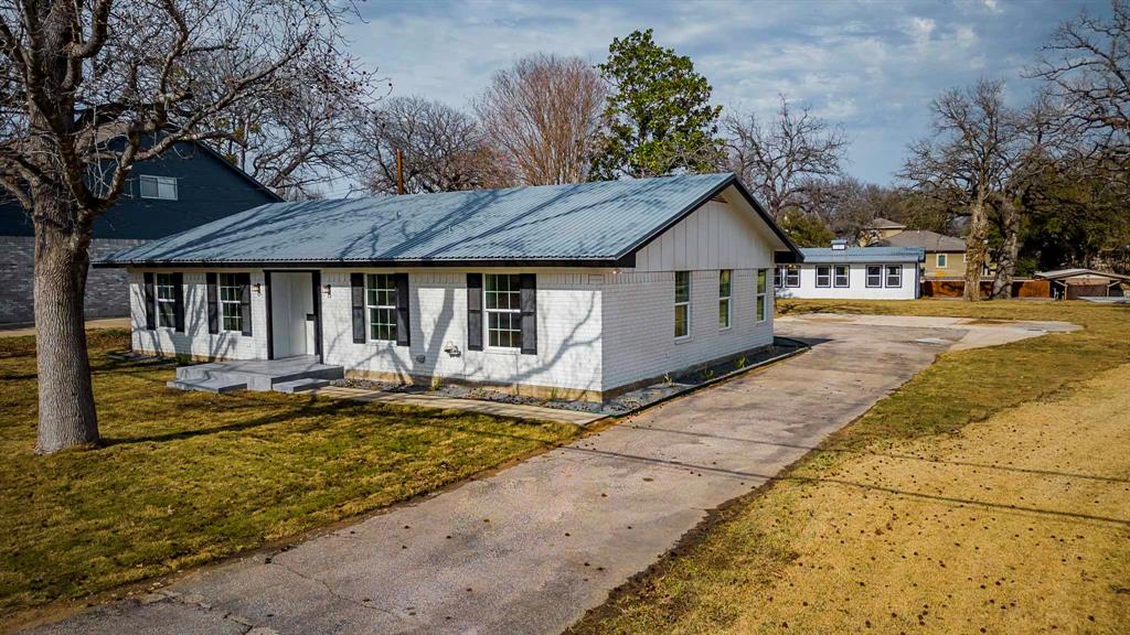 613 Highland Dr, Highland Haven, TX, 78654 - MLS# 6648429