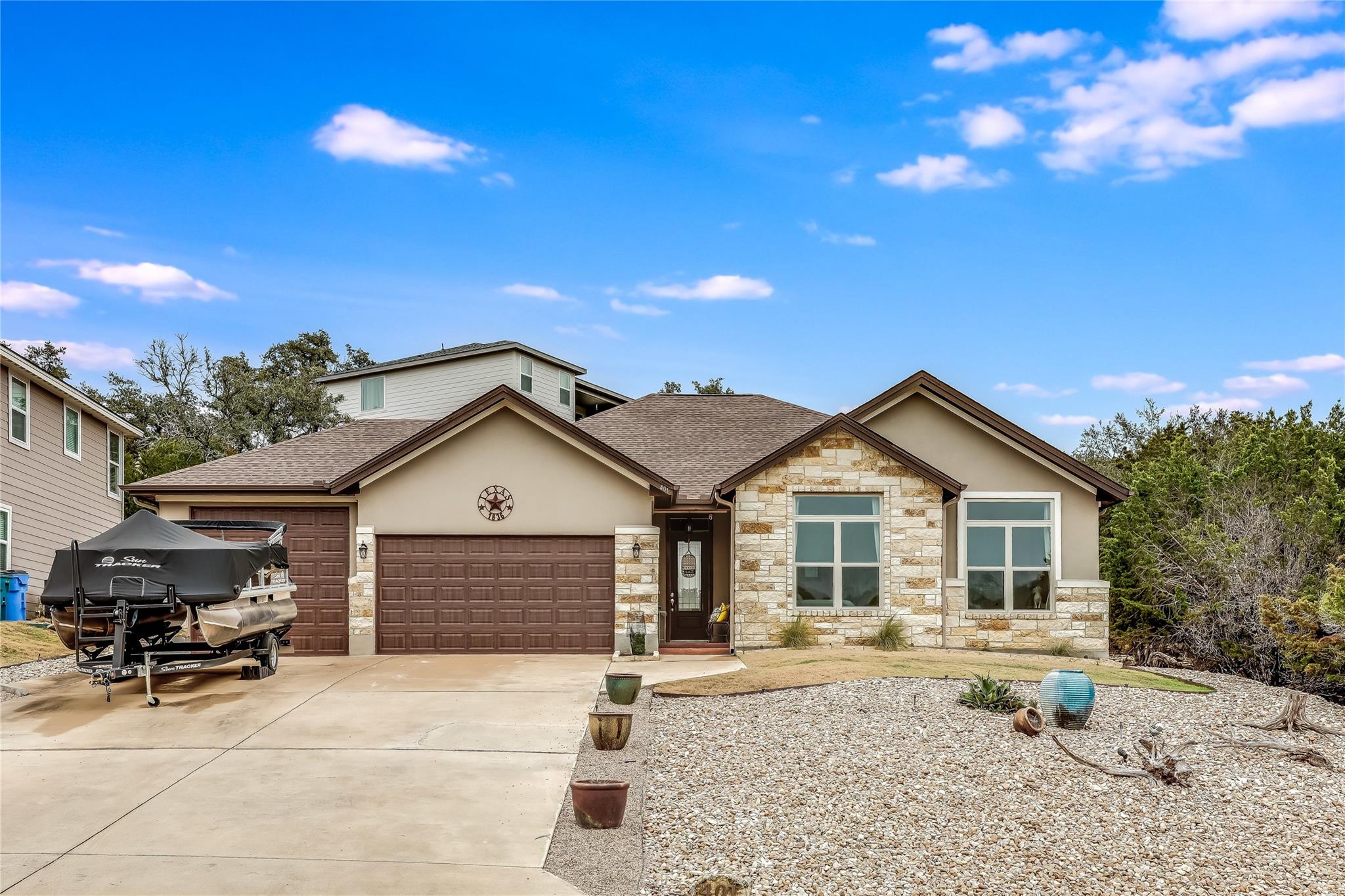 401 Valley Hill Dr, Point Venture, TX, 78645 - MLS# 9319881