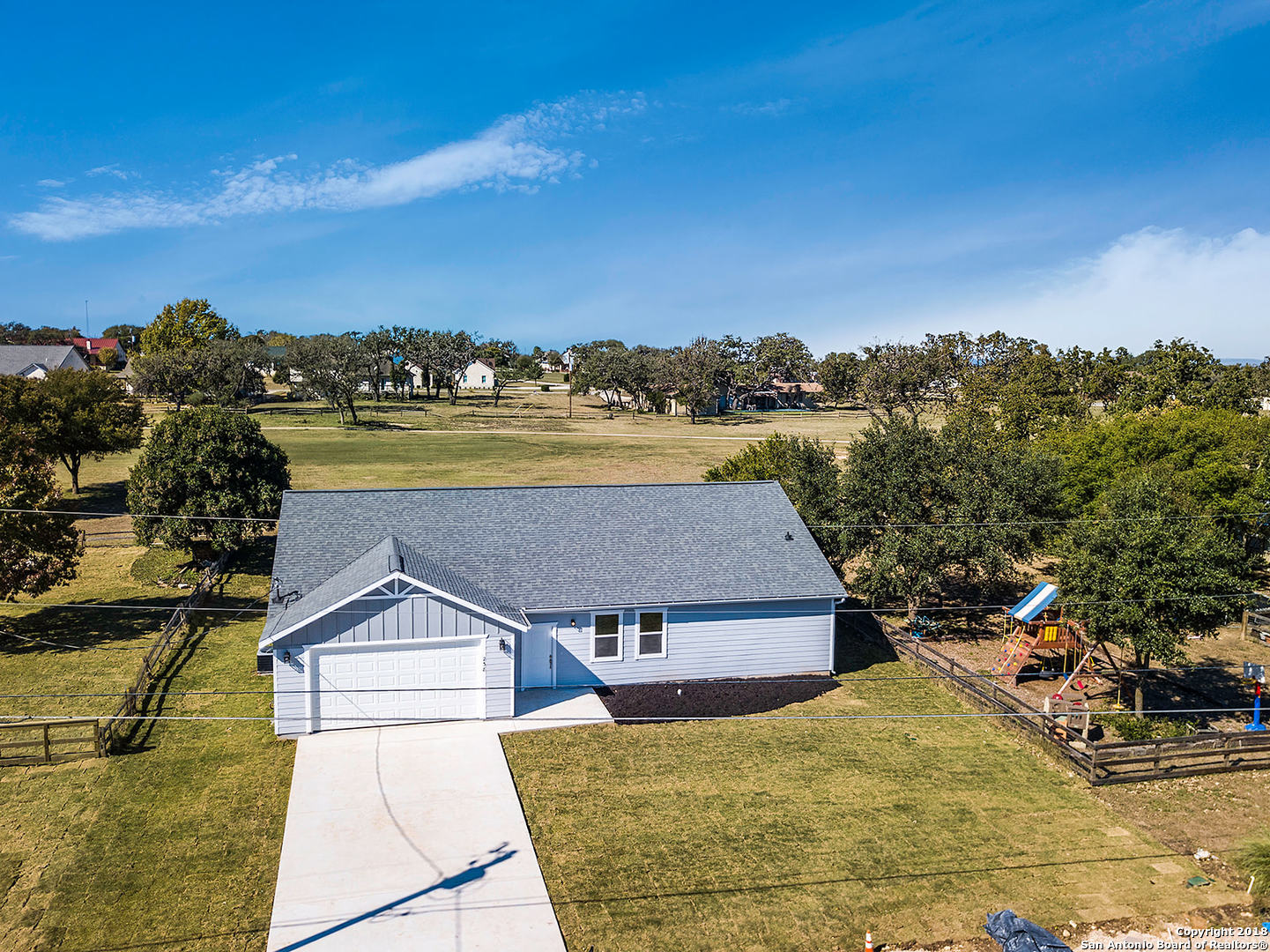 238 Valley Oak Dr, Bandera, TX 78003 - MLS# 1349745