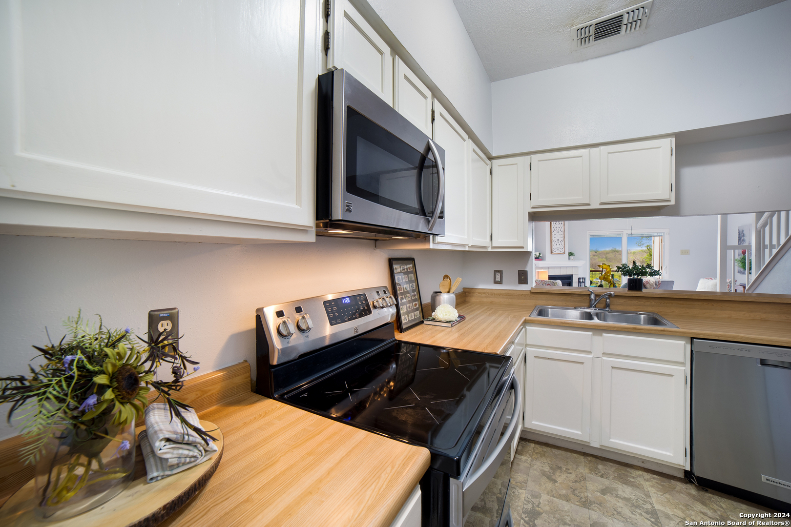 12288 Apricot Drive, San Antonio, TX, 78247 - MLS# 1759289